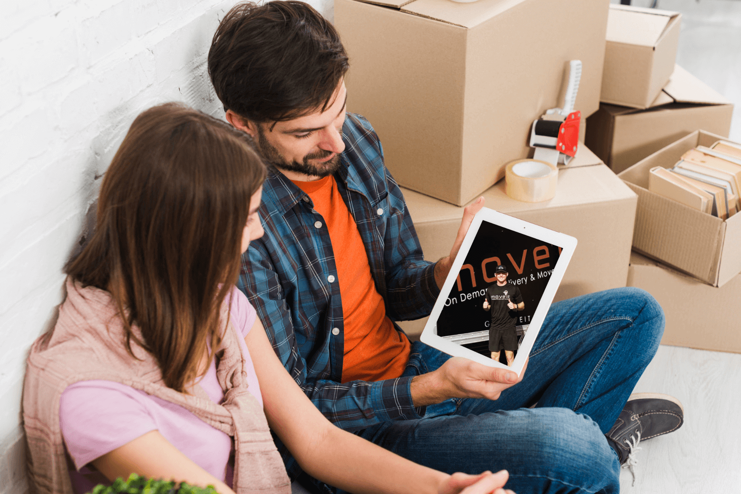 Move It Delivery Service App | Book a Move, Track, and Pay with Ease